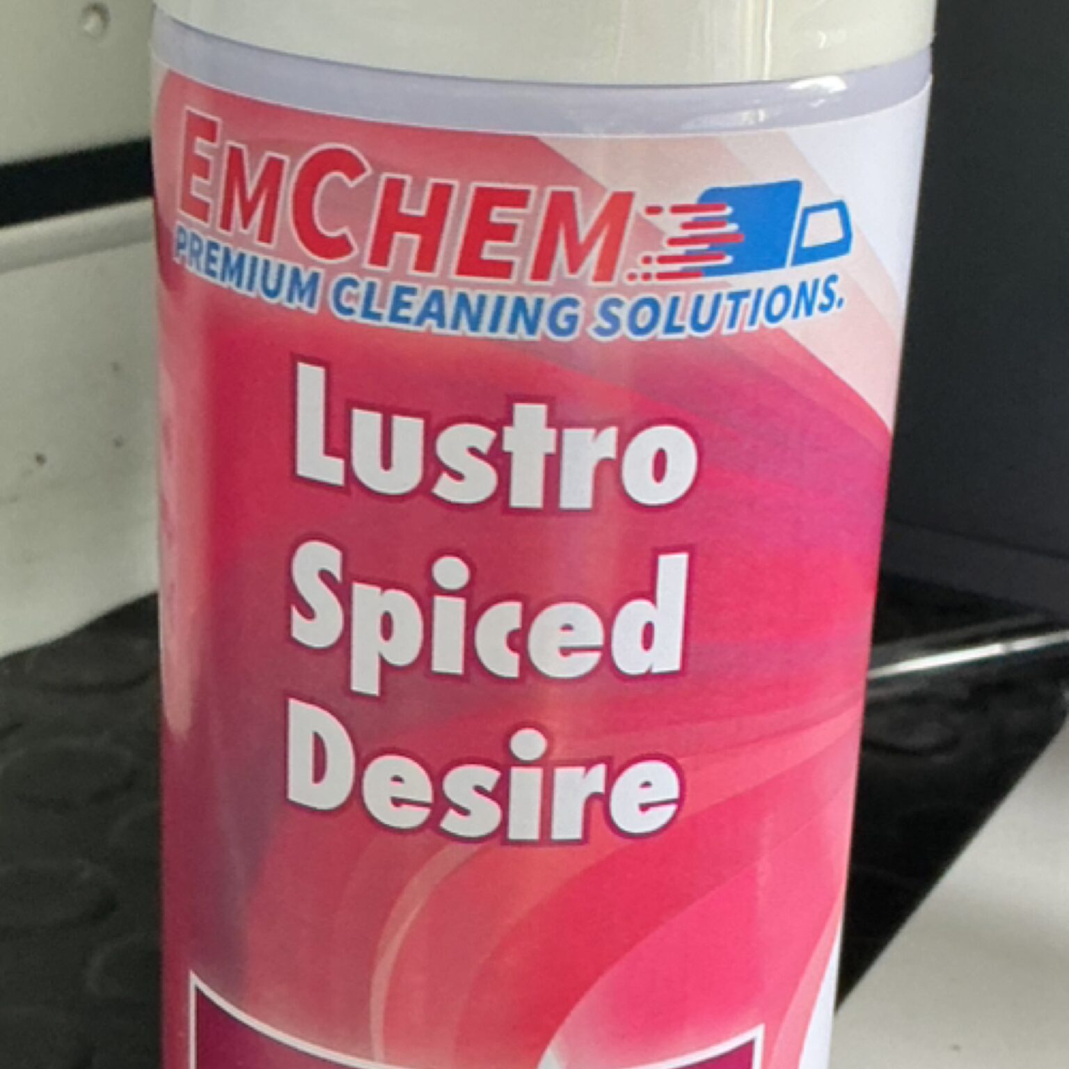 Lustro Spiced Desire 400ml (Sugar and Spice) – emchem.co.uk